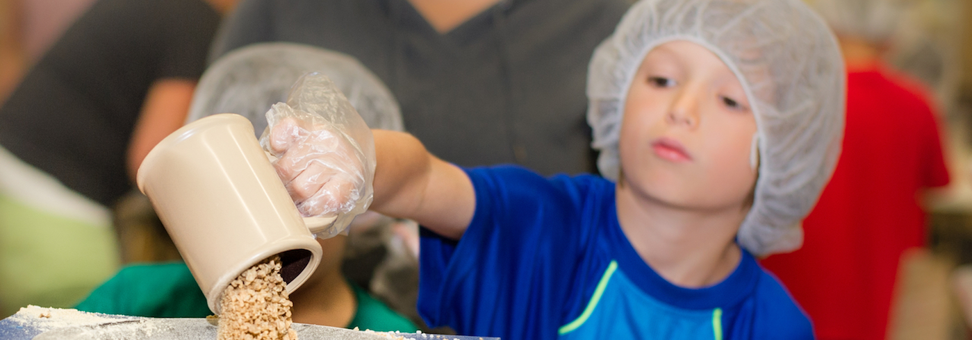 Influence Magazine | Five Reasons to Encourage Kids to Serve